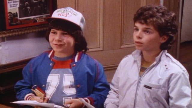 Watch Edison Twins S04:E07 - What Goes Up Free TV | Tubi