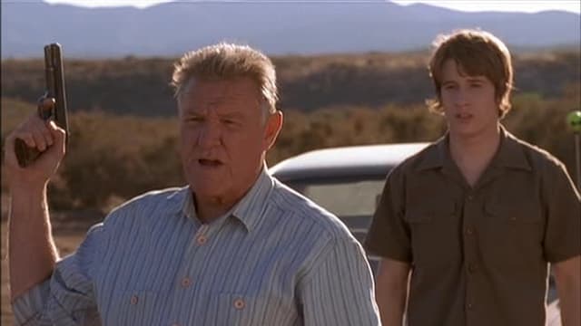 Watch Roswell S02:E04 - Summer of '47 Free TV | Tubi