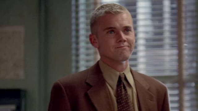 Watch NYPD Blue S08:E02 - Waking Up Is Hard to Do - Free TV Shows | Tubi