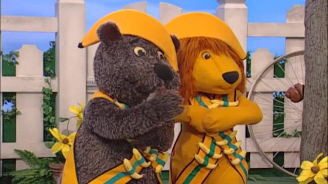 Watch Elliot Moose S02:E03 - Be Still Life / Picture This / Free TV | Tubi