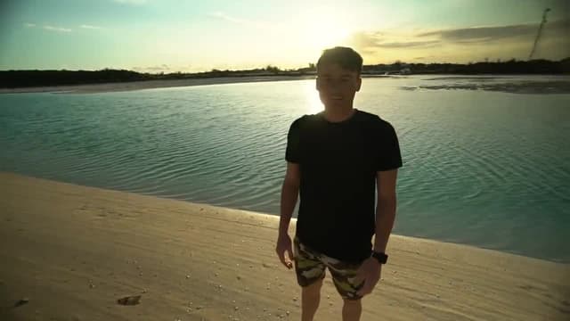 Watch Scuba Jake S03:E04 - The Sunken Ship - Free TV Shows | Tubi