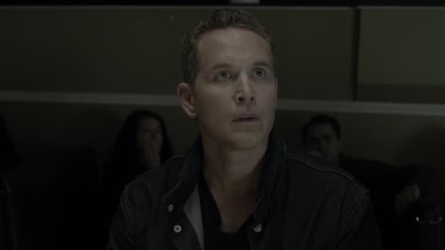 Watch Rogue S04:E09 - The Third Man - Free TV Shows | Tubi