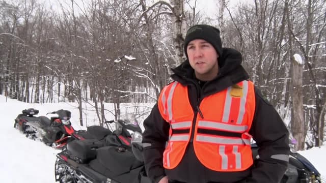 Watch Wardens S08:E02 - U.P. Snowmobile Patrol - Free TV Shows | Tubi