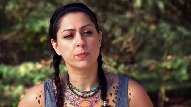 Watch American Pickers S03:E02 - Danielle Goes Picking Free TV | Tubi