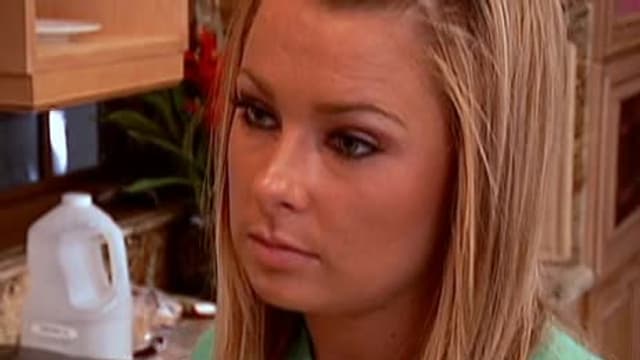 Watch Bad Girls Club S05:E09 - Life's a Bleach - Free TV Shows | Tubi