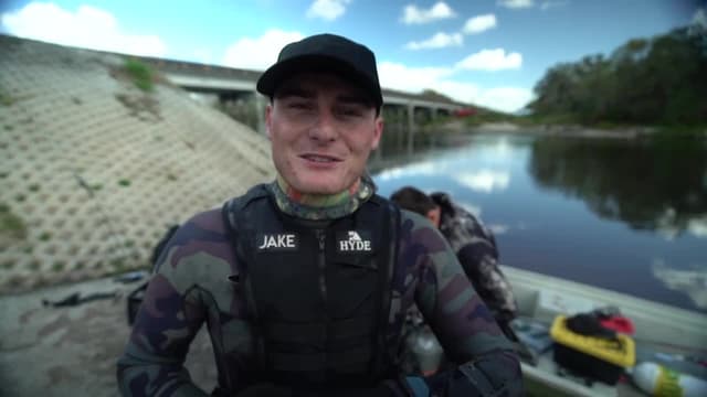 Watch Scuba Jake S02:E01 - "Watch" You Looking For? - Free TV Shows | Tubi