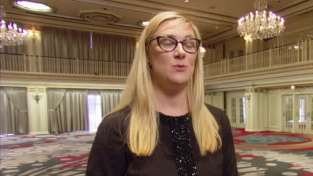 Watch Bikinis & Boardwalks S03:E04 - Bikinis in Myko - Free TV Shows | Tubi