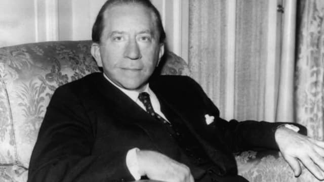 Watch Cursed Bloodlines S01:E08 - The Getty Curse - Free TV Shows | Tubi