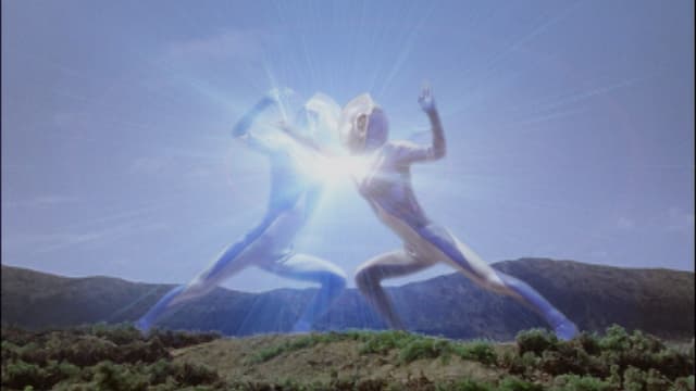 Watch Ultraman Cosmos S01:E23 - Luna vs Luna - Free TV Shows | Tubi