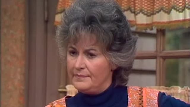Watch Maude - Free TV Series | Tubi
