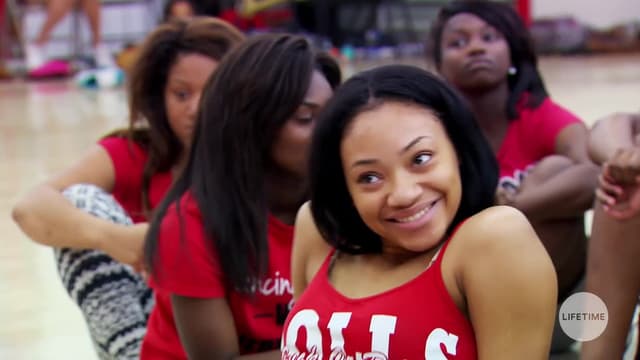 Watch Bring It S02:E21 - The Big Apple and the Bitter Apple - Free TV ...