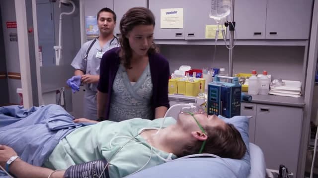 Watch Untold Stories of the ER S08:E08 - Down for the Count - Free TV ...