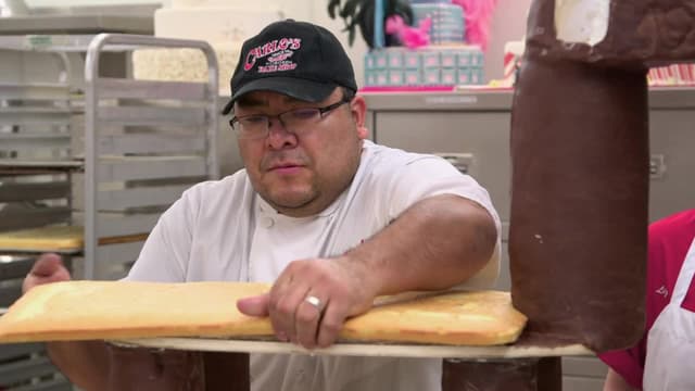 Watch Cake Boss S14:E08 - Mermaids and More - Free TV Shows | Tubi