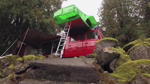 Watch Extreme RVs S05:E03 - 5th Wheel Mansion - Free TV Shows | Tubi