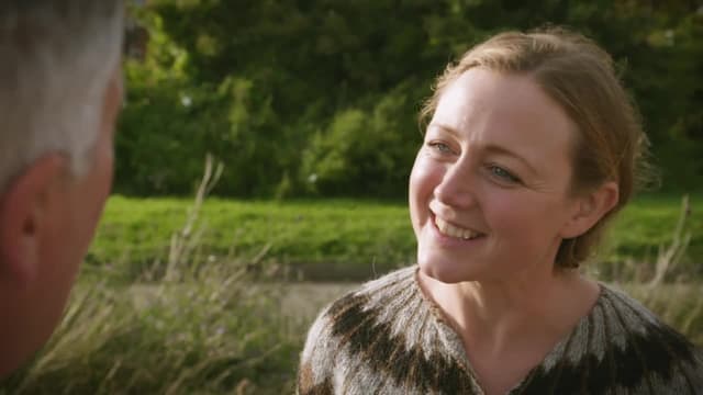 Watch Shoreline Detectives S02:E01 - East Sussex Free TV | Tubi