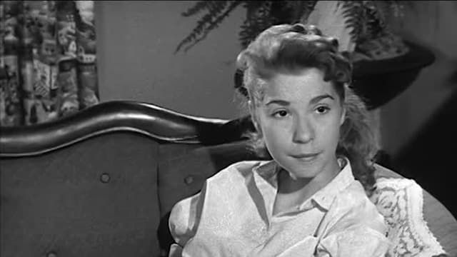 Watch The Real McCoys S02:E38 - The Actor - Free TV Shows | Tubi