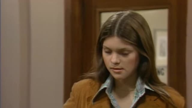 Watch One Day at a Time S03:E306 - Barbara's Friend: - Free TV Shows | Tubi