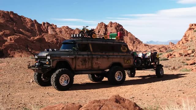 Watch Vegas Rat Rods S04:E02 - Race and Reveal - Free TV Shows | Tubi