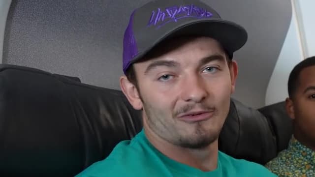 Watch Unspeakable S10:E01 - I Got 50 People to Rob My House / Spending ...