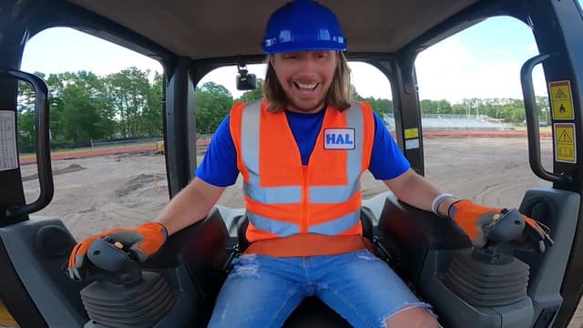 Watch Handyman Hal S02:E08 - Construction Vehicles f - Free TV Shows | Tubi