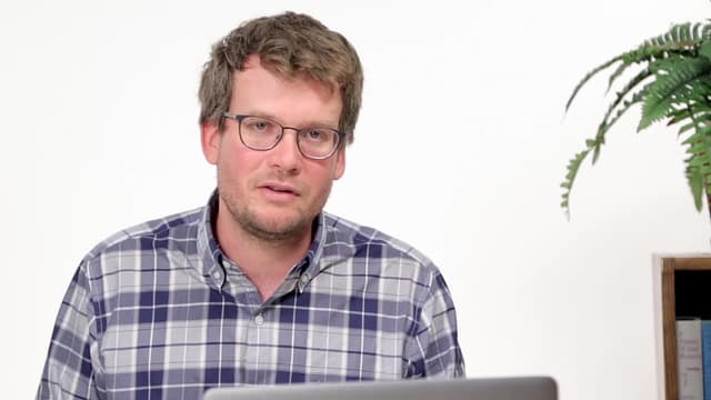 Watch Crash Course: Literature S02:E01 - The Odyssey & the O Free TV | Tubi