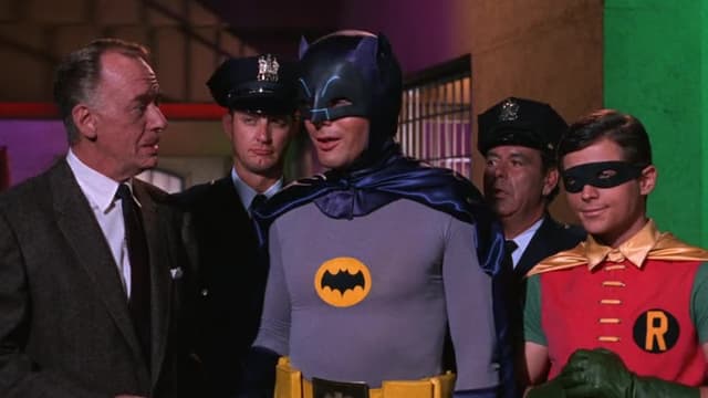 Watch Batman S02:E01 - Shoot a Crooked Arrow Free TV | Tubi