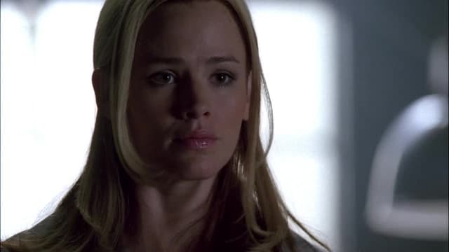 Watch Alias S03:E11 - Full Disclosure Free TV | Tubi