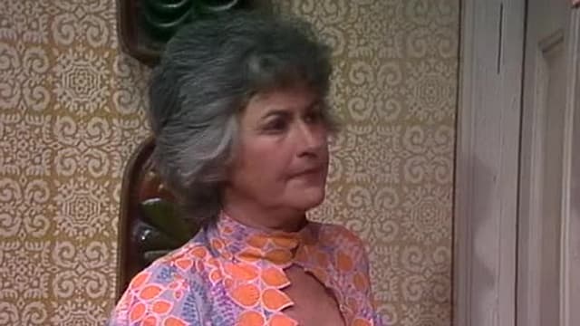 Watch Maude - Free TV Series | Tubi