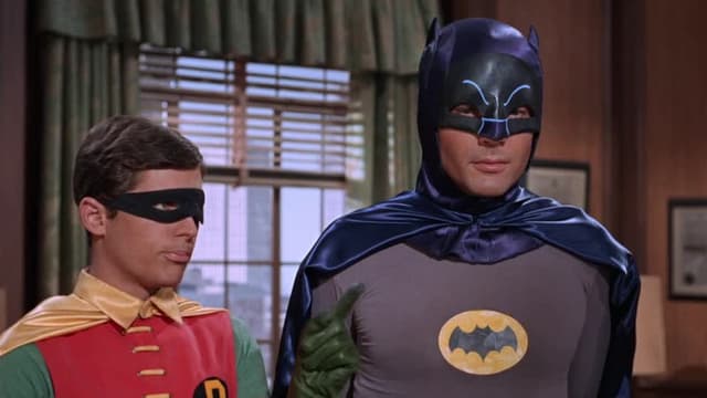 Watch Batman S02:E01 - Shoot a Crooked Arrow Free TV | Tubi