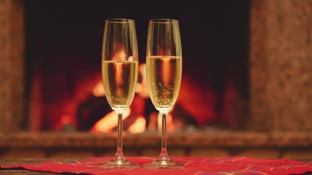 Watch Fireplace Lounge S02:E10 - Happy Valentine's Day Fireplace With ...