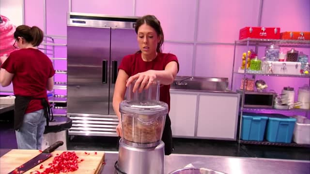 Watch Cupcake Wars S09:E07 - Hanson - Free TV Shows | Tubi