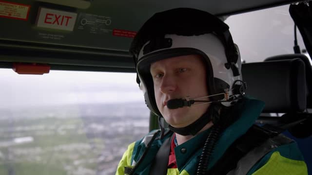 Watch Ambulance: Code Red S01:E09 - Episode 9 - Free TV Shows | Tubi