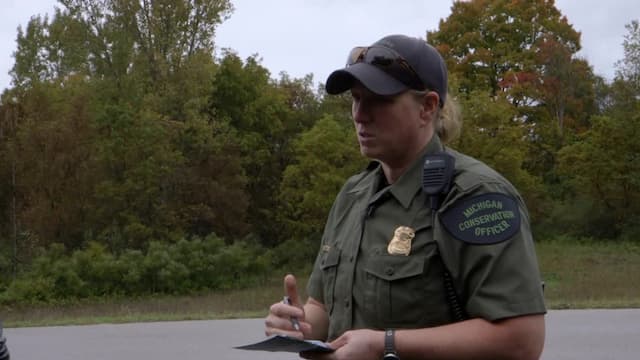 Watch Wardens S09:E11 - D4 Salmon - Free TV Shows | Tubi