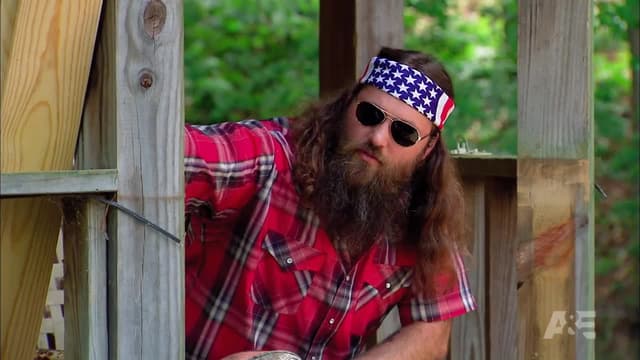 Watch Duck Dynasty S04:E03 - Hot Tub Grime Machine - Free TV Shows | Tubi