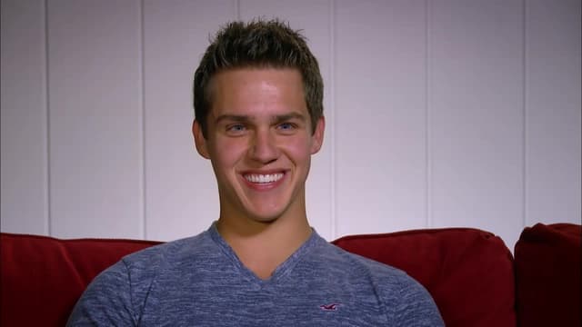 Watch Bringing Up Bates S06:E16 - Uncharted Waters - Free TV Shows | Tubi