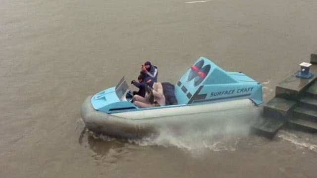 Watch The Professionals S02:E06 - Rogue - Free TV Shows | Tubi