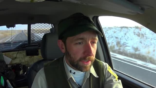 Watch Wardens S06:E16 - Long Day - Free TV Shows | Tubi