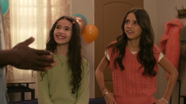 Watch Mani S08:E03 - Mean Girls - Free TV Shows | Tubi