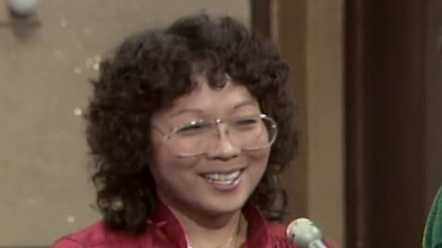 Watch Family Feud S1980:E37 - Episode 37 - Free TV Shows | Tubi