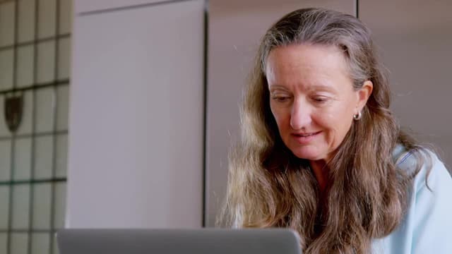 Watch Countdown to Murder S03:E06 - Carole Waugh - Free TV Shows | Tubi