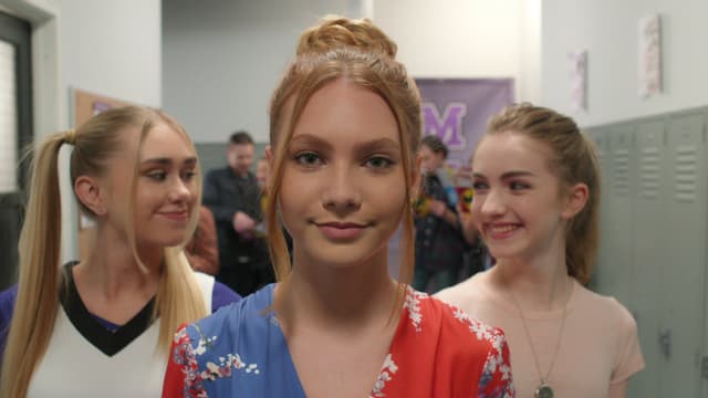 Watch Total Eclipse S03:E05 - Hanging Up the Cape - Free TV Shows | Tubi