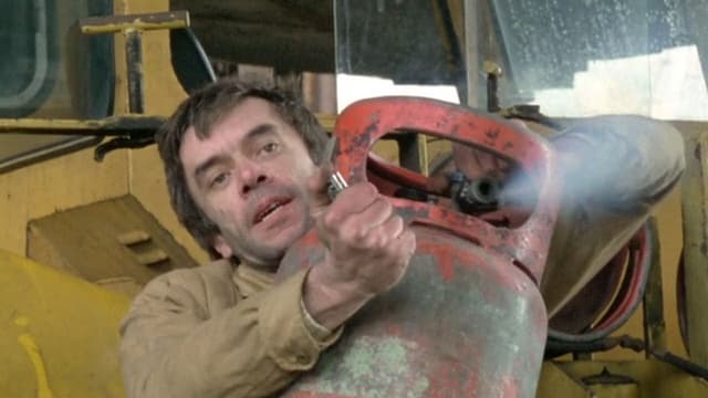 Watch The Professionals S03:E06 - A Hiding to Nothing Free TV | Tubi