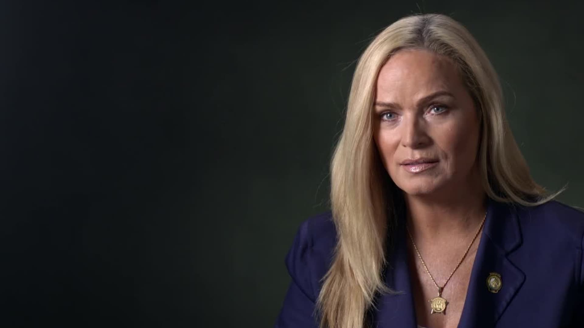 Watch Killer in Plain Sight S01:E37 - Journal of Death - Free TV Shows ...