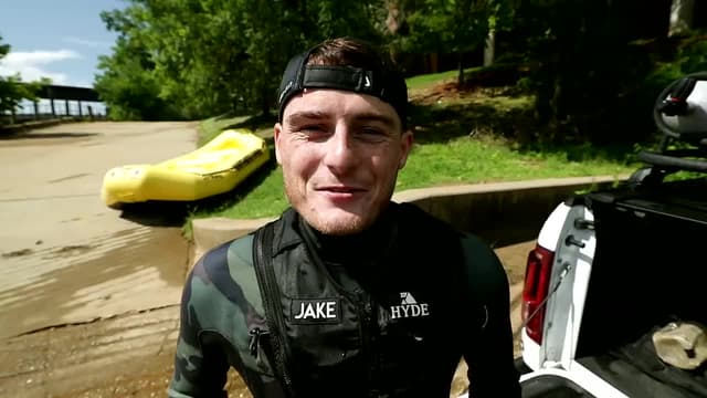 Watch Scuba Jake S03:E15 - Sniped - Free TV Shows | Tubi