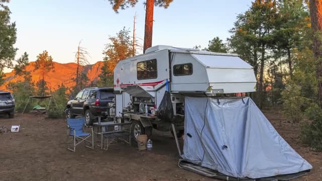 Watch Extreme RVs S05:E11 - Livin' Luxe - Free TV Shows | Tubi