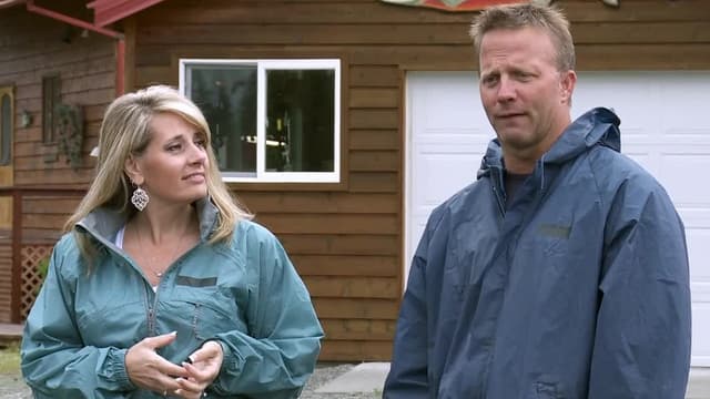 Watch Buying Alaska S03:E15 - Glacier River Homes - Free TV Shows | Tubi