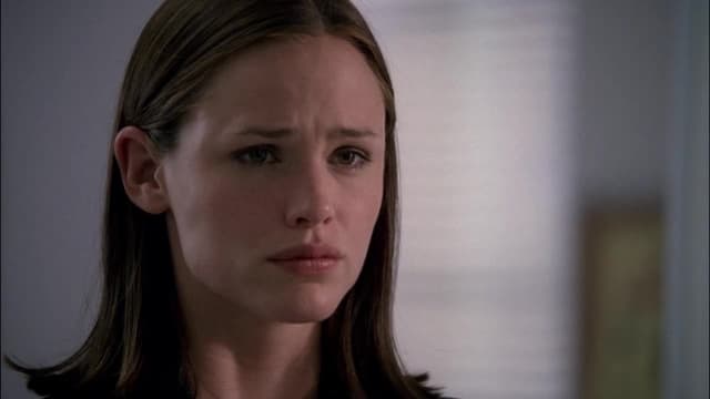 Watch Alias S03:E02 - Succession Free TV | Tubi