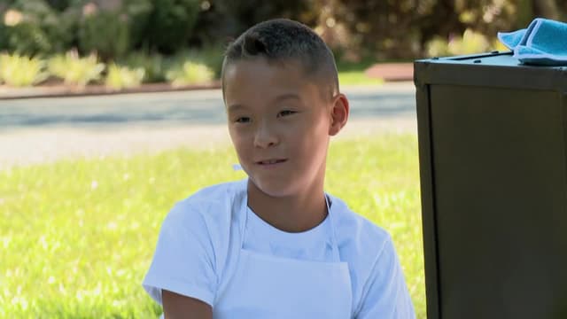 Watch Kate Plus 8 S04:E04 - Green Thumb Gosselins - Free TV Shows | Tubi