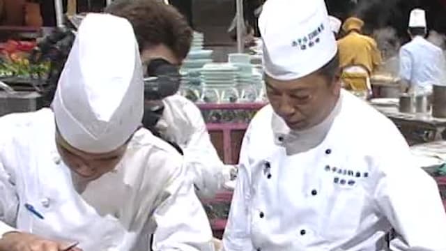 Watch Iron Chef S01:E26 - Salmon - Free TV Shows | Tubi